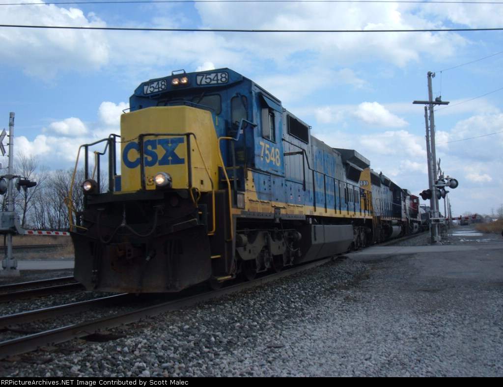 CSX 7548 & 8203 & FXE 4521